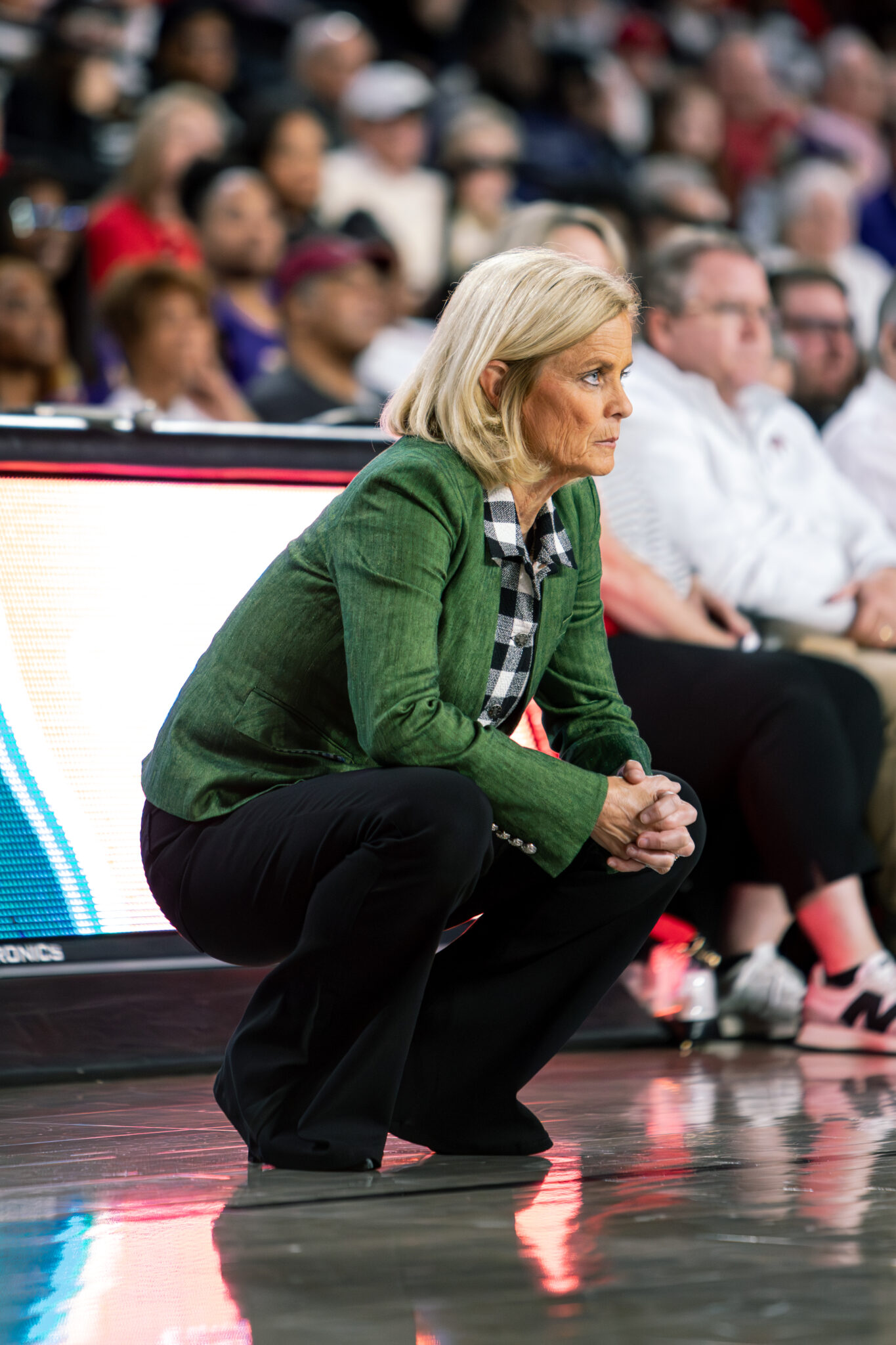 Johnson’s Fourth-Quarter Surge Lifts No. 12 LSU Past Georgia | Four ...