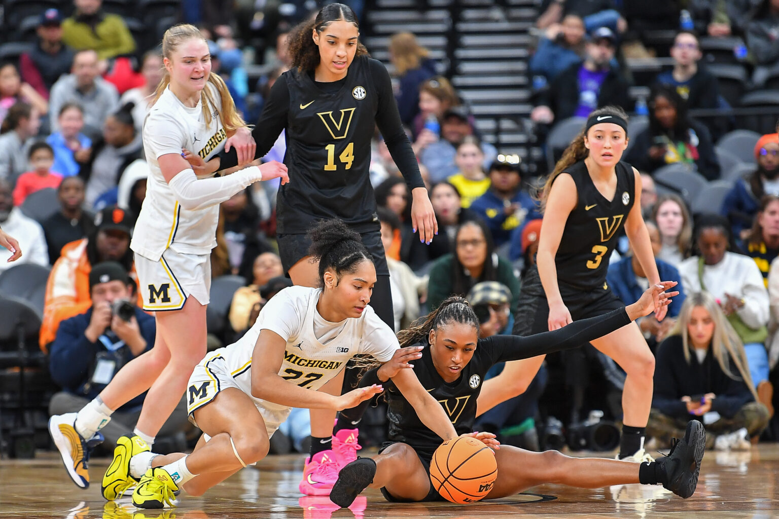 Galvan’s Late Free Throw Keeps Vanderbilt Perfect In Win Over Michigan ...